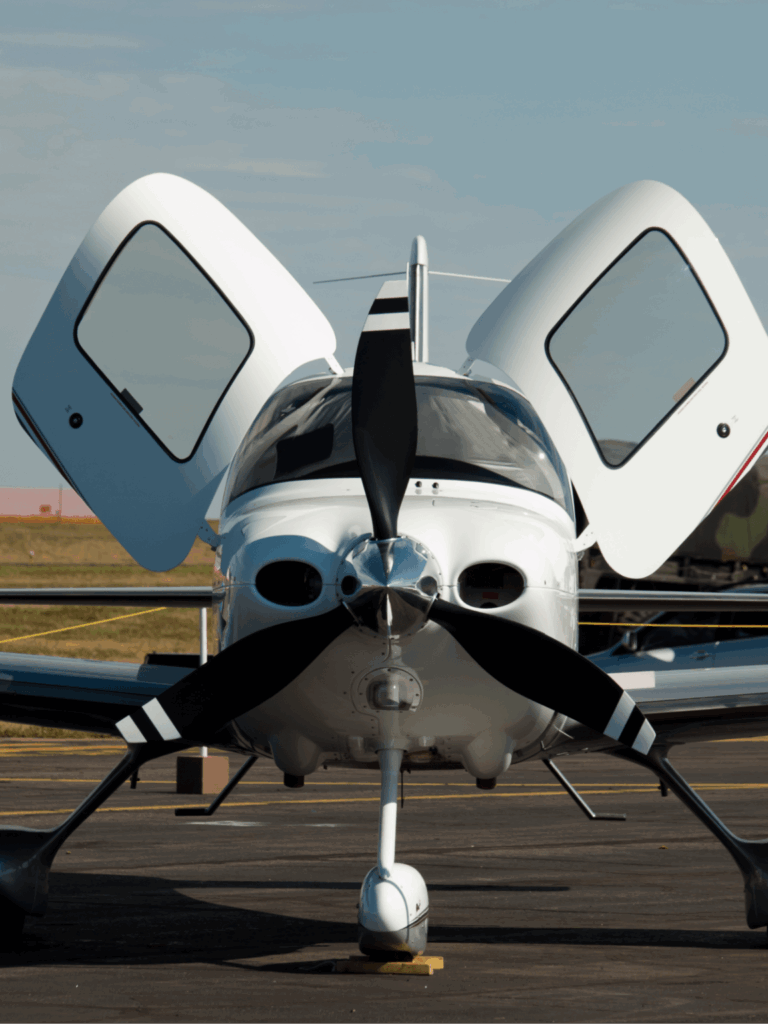 Best Pilot Training Institute in Bhopal | Dfly international